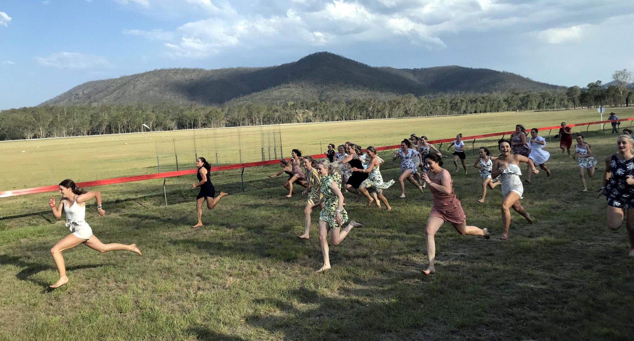 Bundy four-wheel drivers take to Mount Perry Races – Bundaberg Now