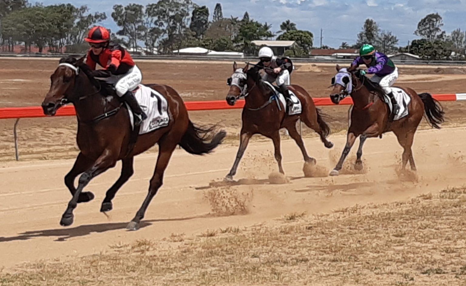 Majiang sprints to victory to snap losing streak – Bundaberg Now