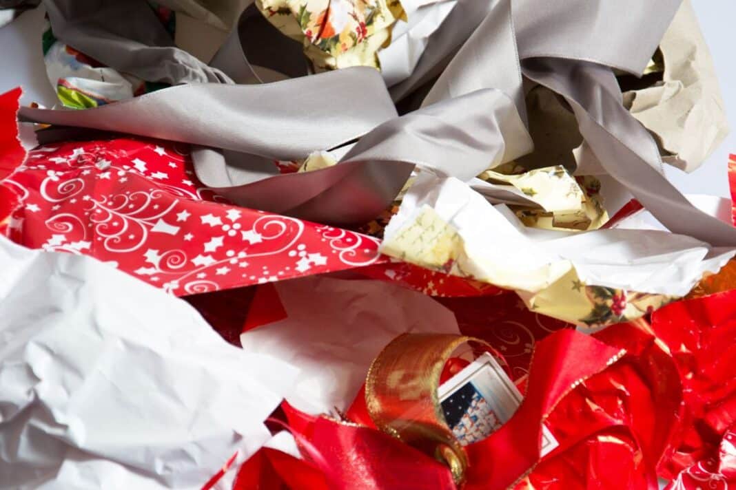 Recycle right this Christmas: what to do with wrapping paper ...